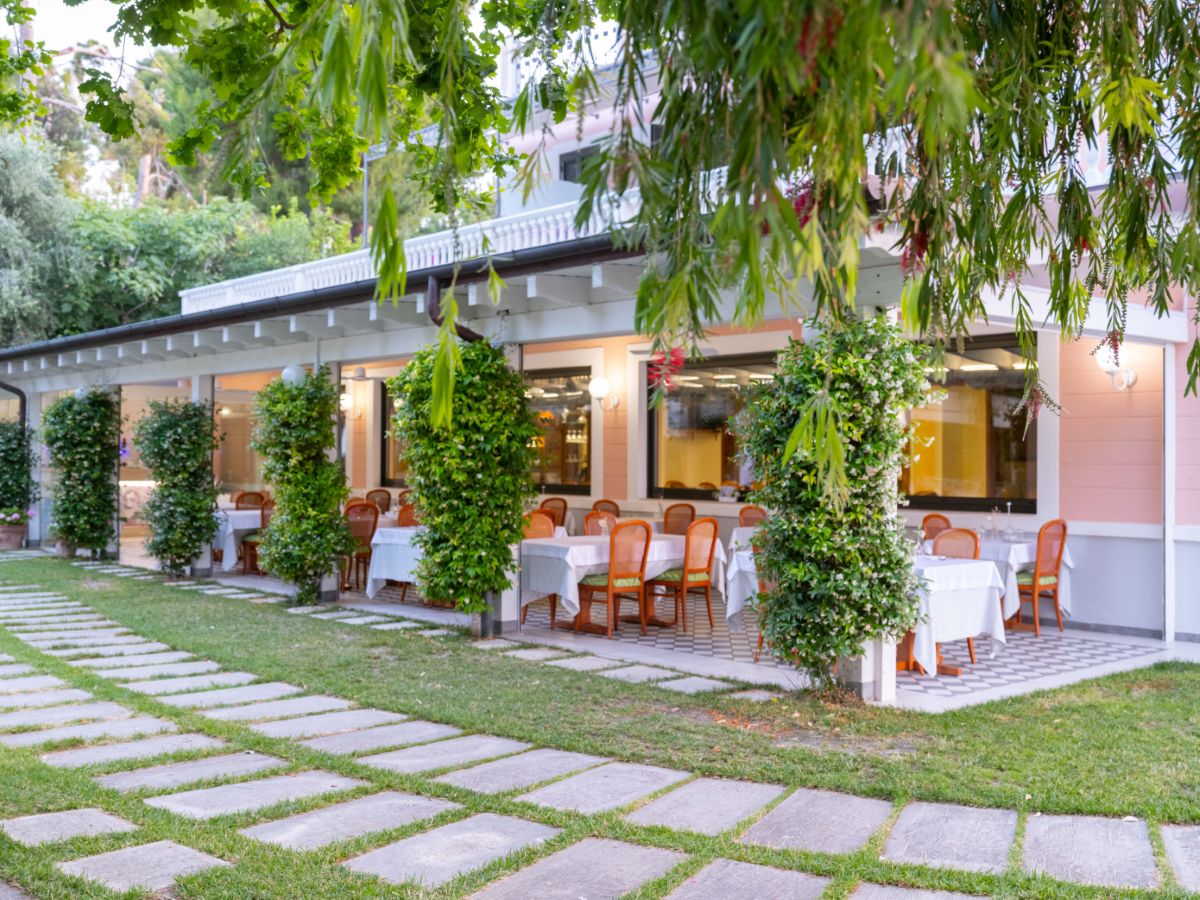 Restaurant – Authentic Flavours – Park Hotel Villa Maria